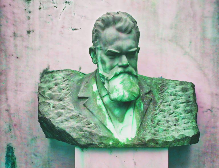 Ludwig Boltzmann: Energy, Entropy, Leadership